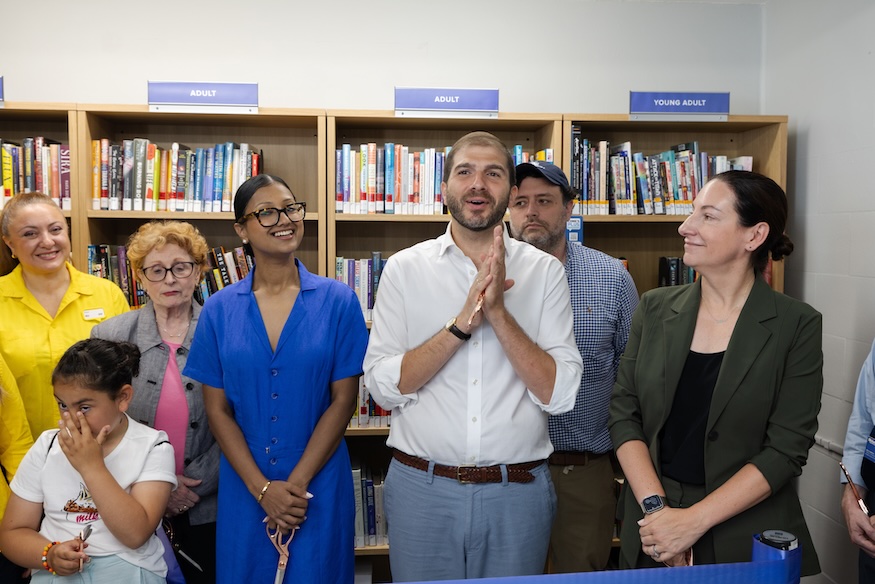 Carroll Gardens Gets a Literary Lifeline: Pop-Up Library Opens During ...